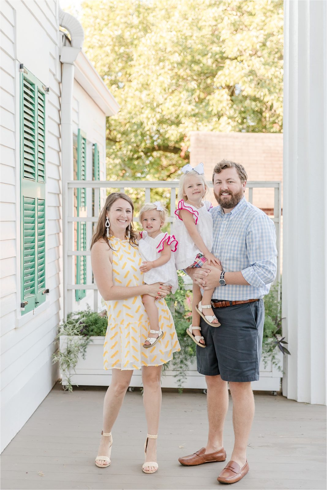 Family Photos at Barrington Hall | Roswell, Georgia - mollyhensley.com